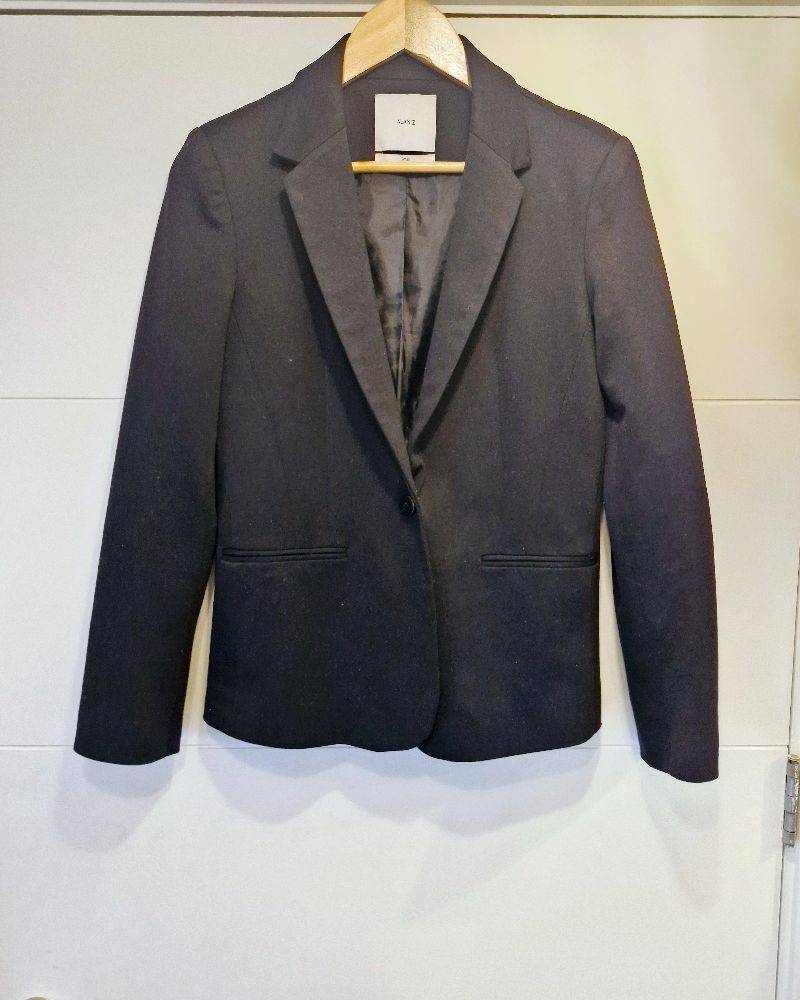 Renueva Tu Closet - Abrigo Alaniz